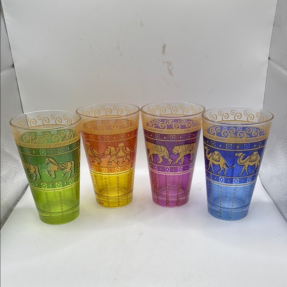 cerve | Dining | Vintage Cerve Colorful Safari Jungle Animal Drinking ...